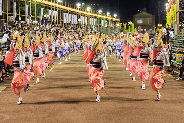 徳島阿波踊り 有料観覧席でご見学|トラストツアー|山陽バス
